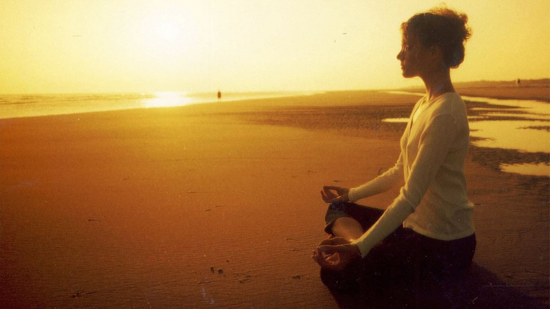 Strand-Yoga im Arriba Strandbad - ab 9. Mai jeden Donnerstag um 8 Uhr ...